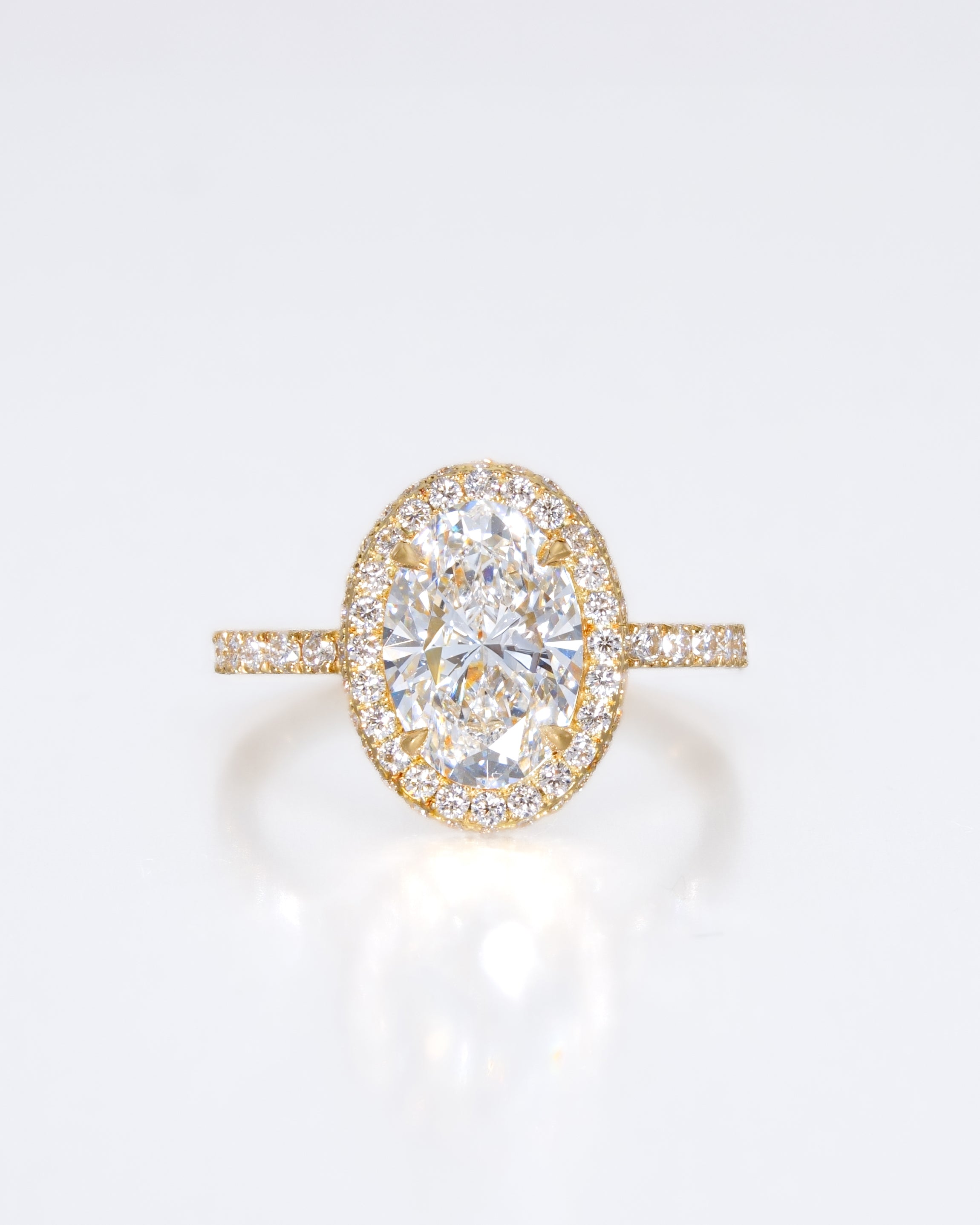 Oval Yellow Fuill Pave Ring – ⅡA Diamond